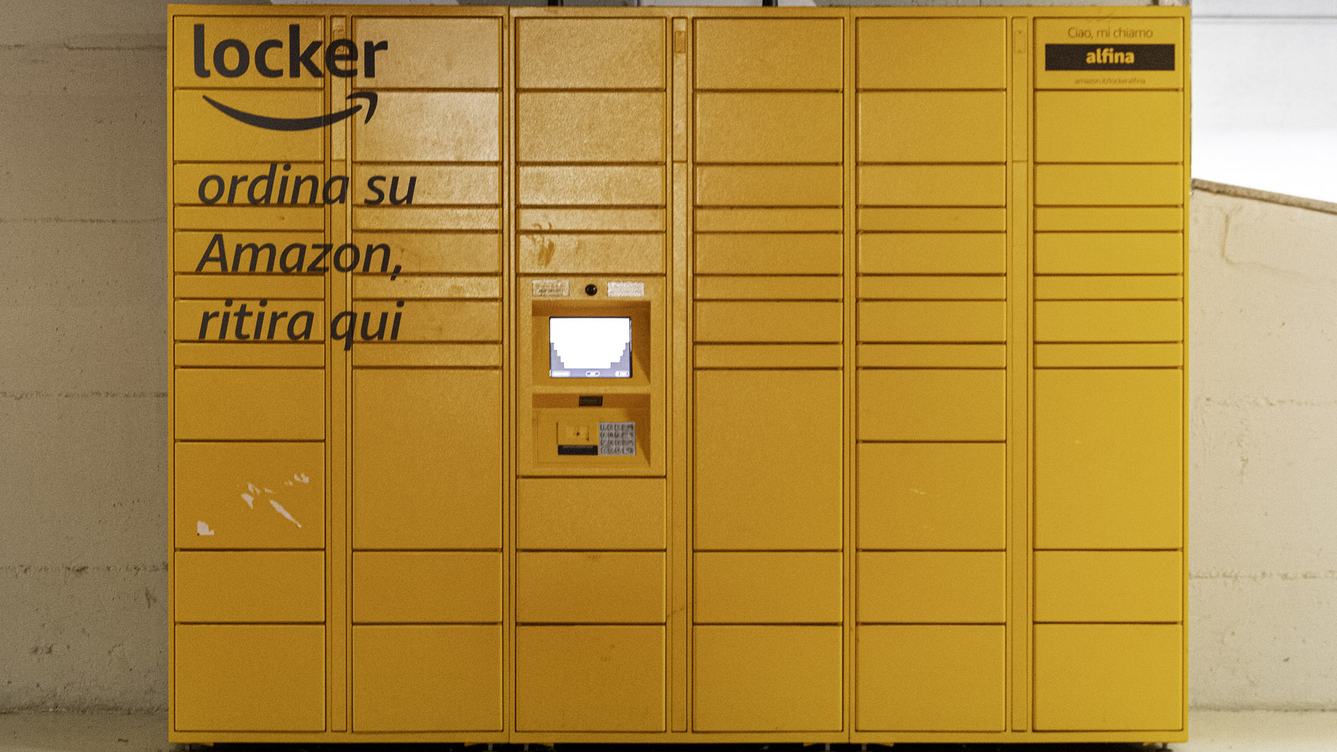 Pull&Bear - Centro Commerciale Collestrada