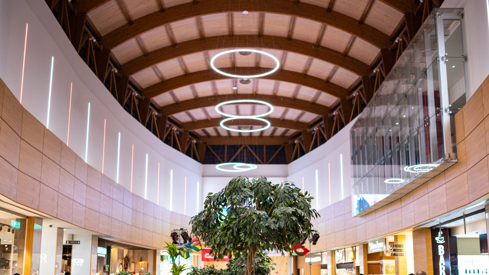 King Attitude - Centro Commerciale Collestrada